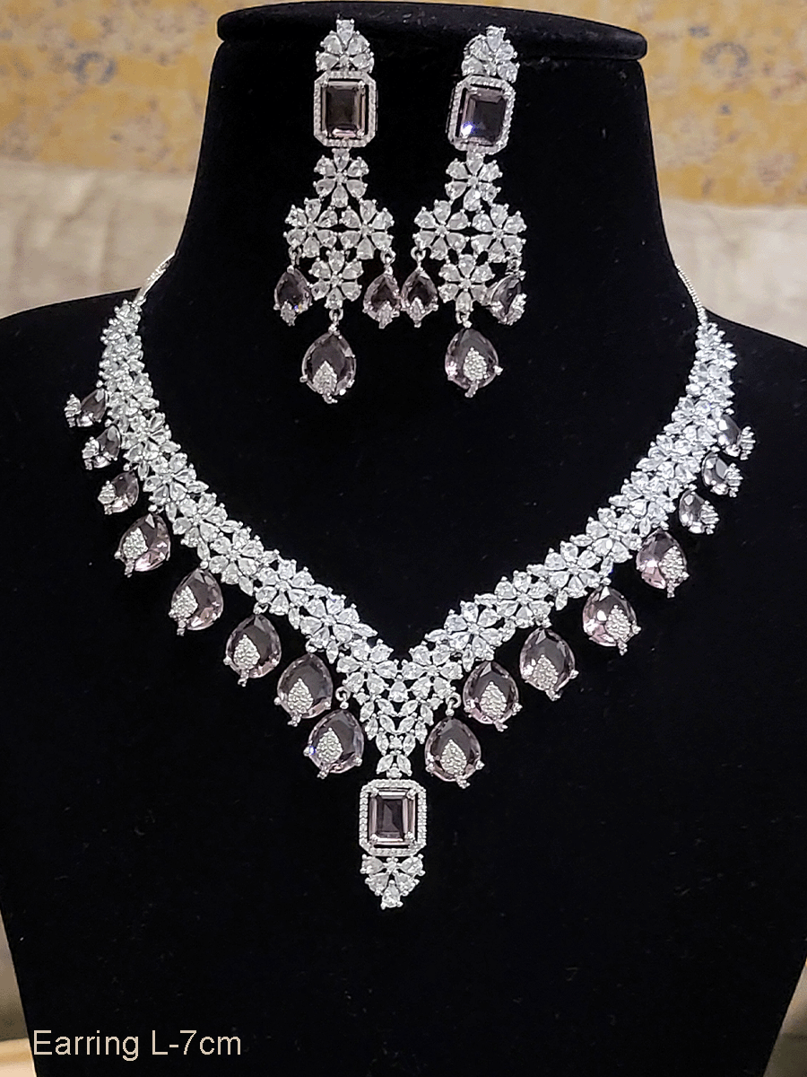 Buy Stylish Necklaces for Women Online | Buy Necklaces for Women